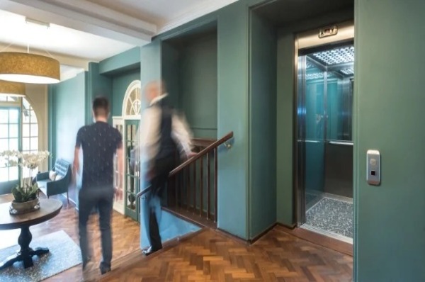 4. Do you require a fire fighting lift?